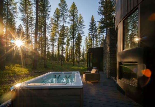 Round Haus - Paws Up Montana